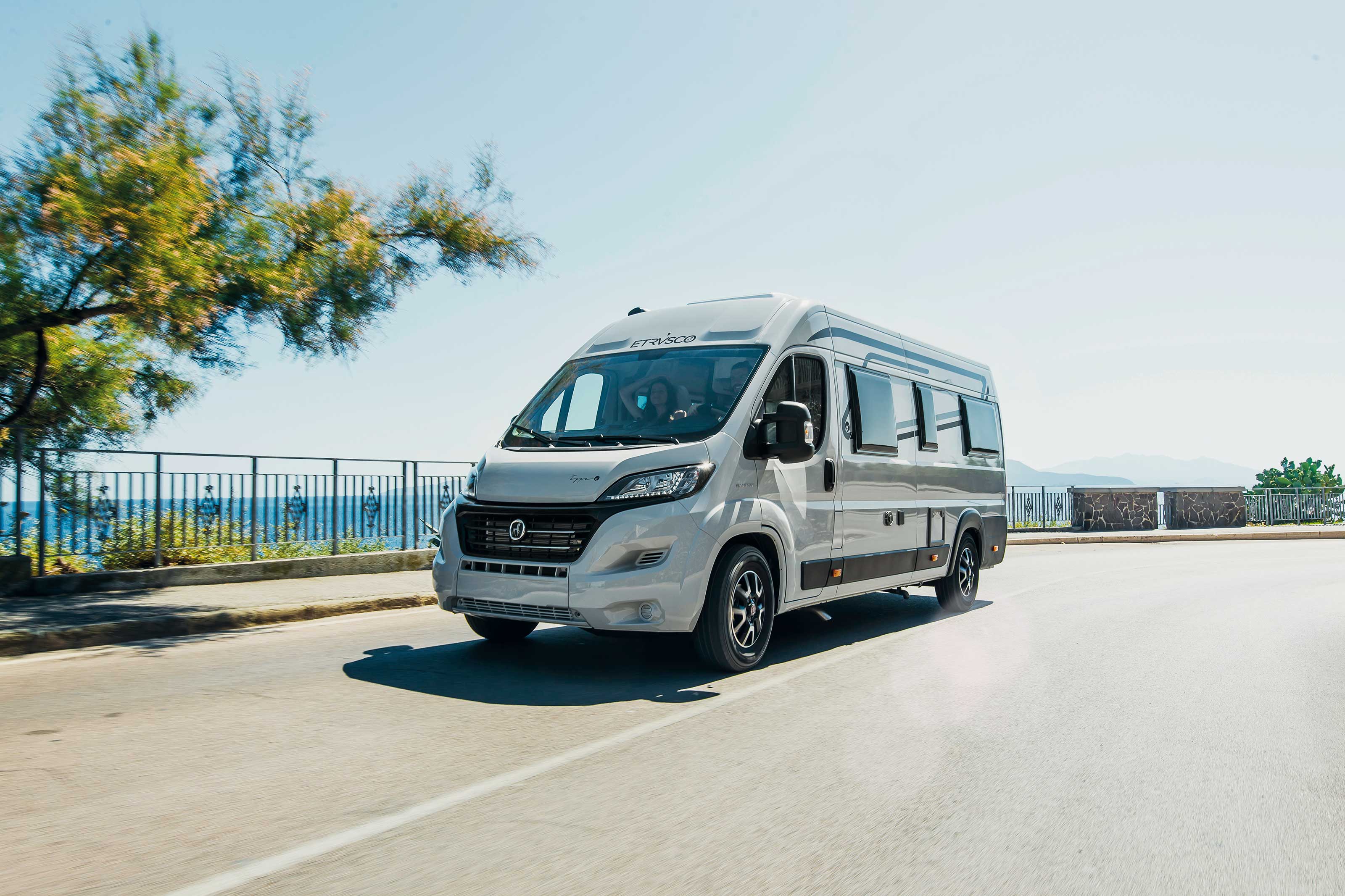 Camper Vans Etrusco – Autocaravane